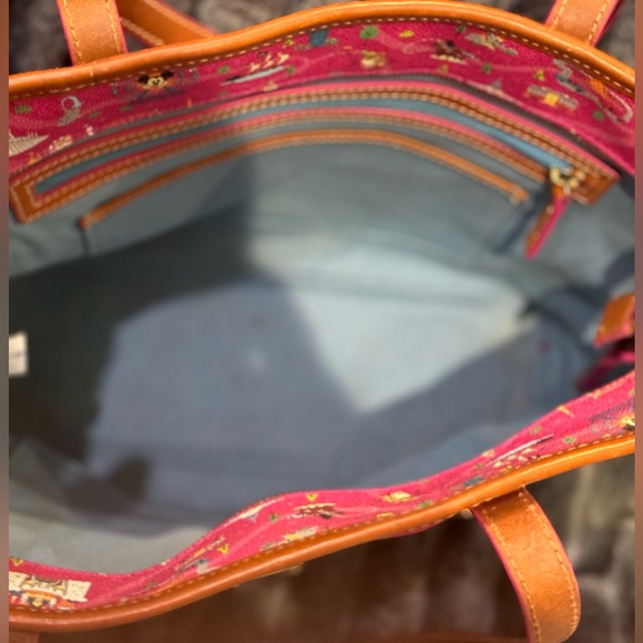 Dooney & Bourke | Bags | Dooneybourke Disney World Attractions Large ...